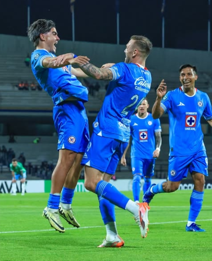 Cruz Azul dominates and advances to quarters - Clark County Indoor Sports